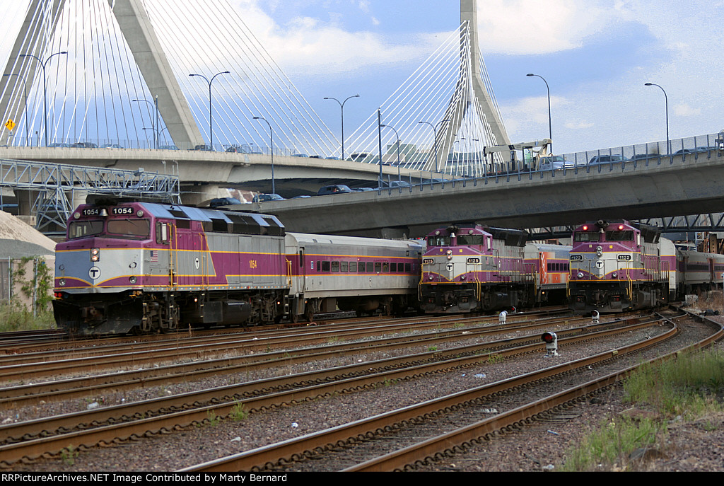 MBTA 1054 and 1125 Pulling Outbound and 1122 Pushing In Just North of the North Station ...